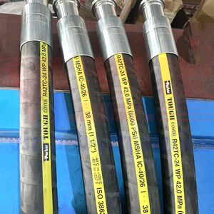 Gia công ống bố thủy lực Parker 1.1/2'' bấm đầu Vitillo chính hãng - VHE